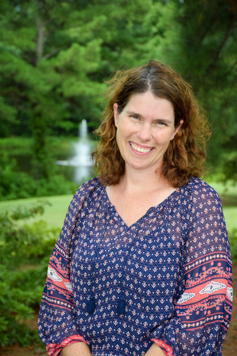 Renee Martinez Receives 2023 Staff Award